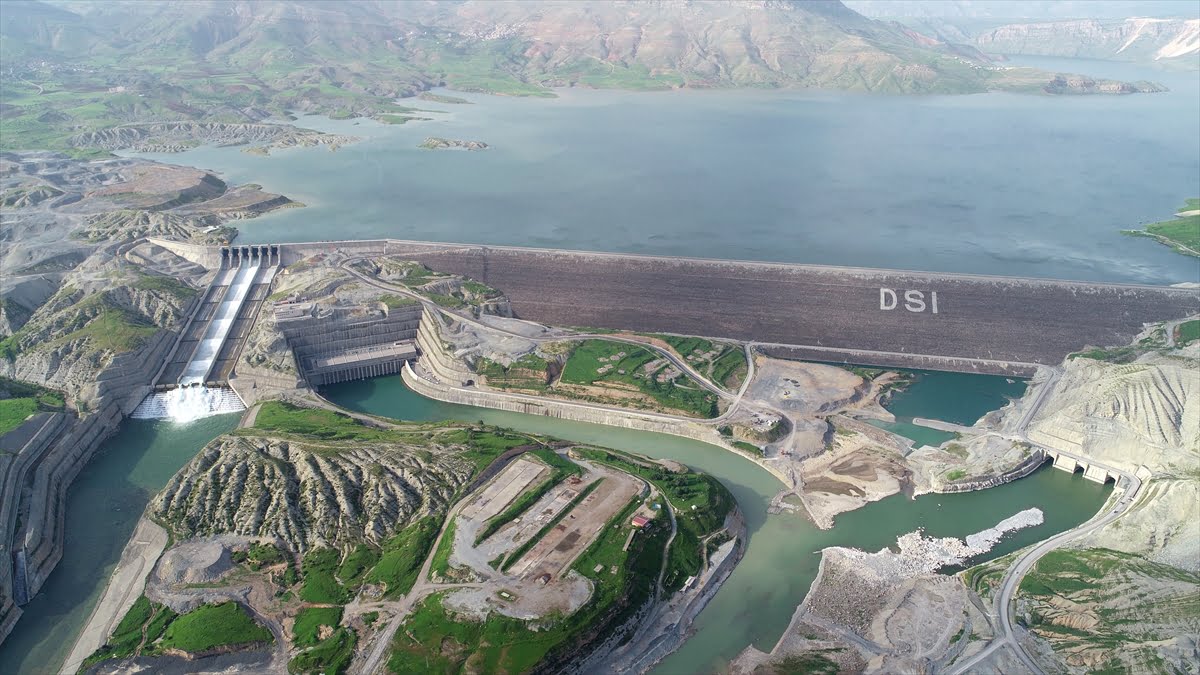 The social and political effects of dam-building in Turkey: an ...