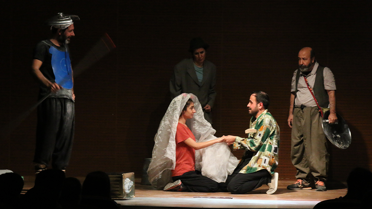 Kurdish performers will never give up their language, says actor ...